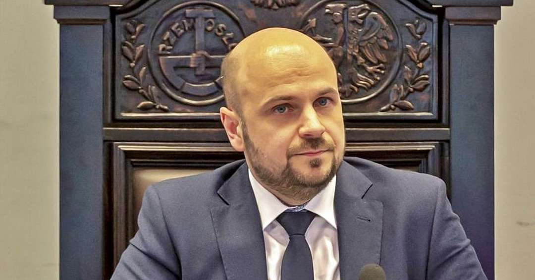 „Musimy przywrócić uczciwe finansowanie samorządów” – mówi Michał ...