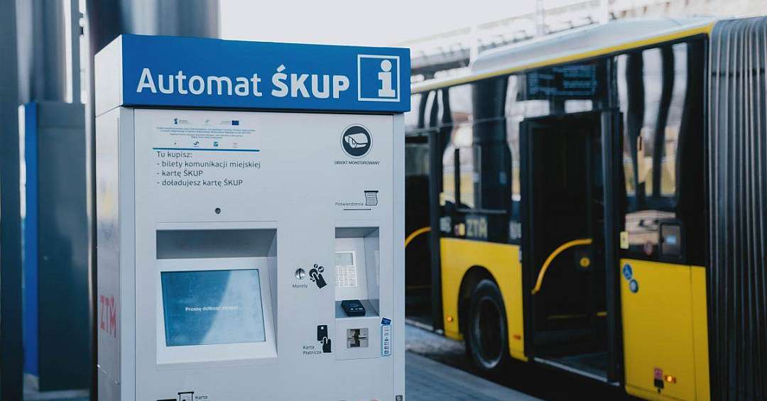 Awaria systemu ŚKUP. Nie działają kasowniki, biletomaty i system ...