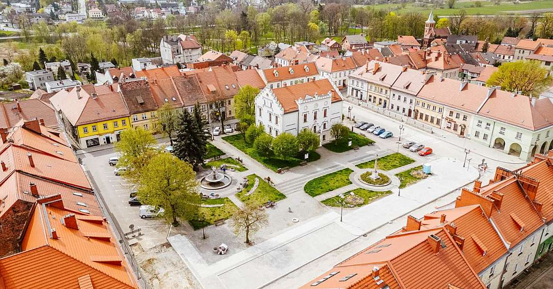 Pyskowice - miasto o dwóch twarzach. Za PRL rozgościł się tu socrealizm ...