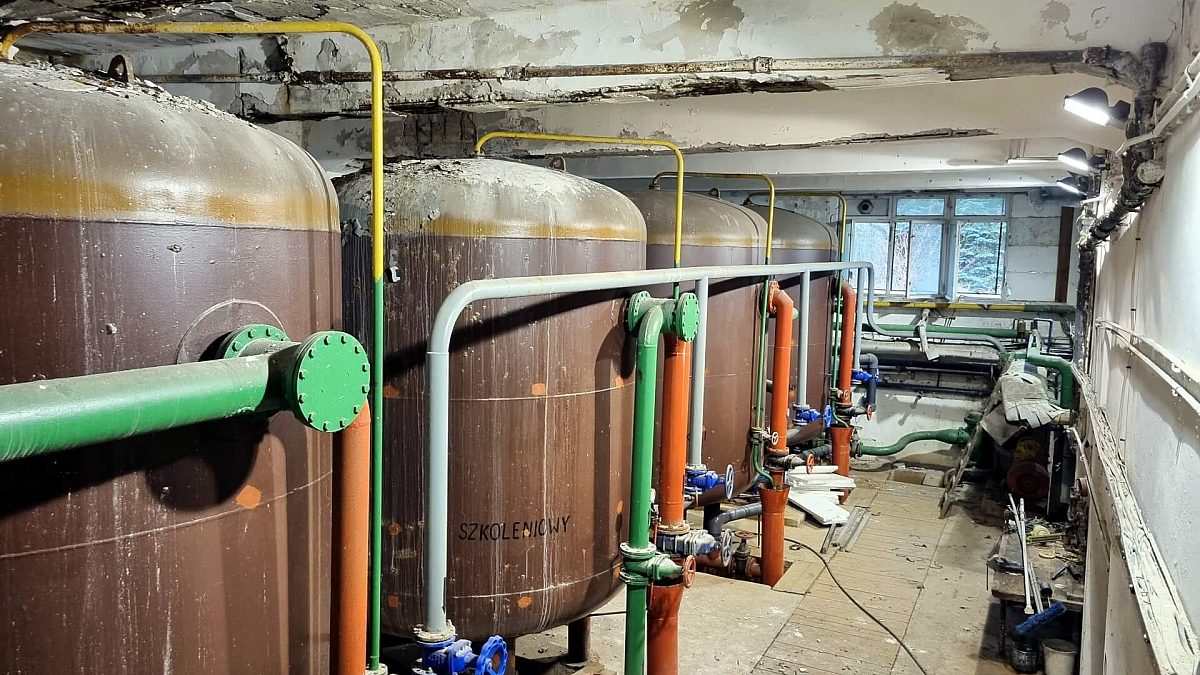 Zdjęcie 4 | Urządzenie do sztucznej fali, hala filtrów, wieża, która ma ... Zdjęcie 4 | Urządzenie do sztucznej fali, hala filtrów, wieża, która ma ...