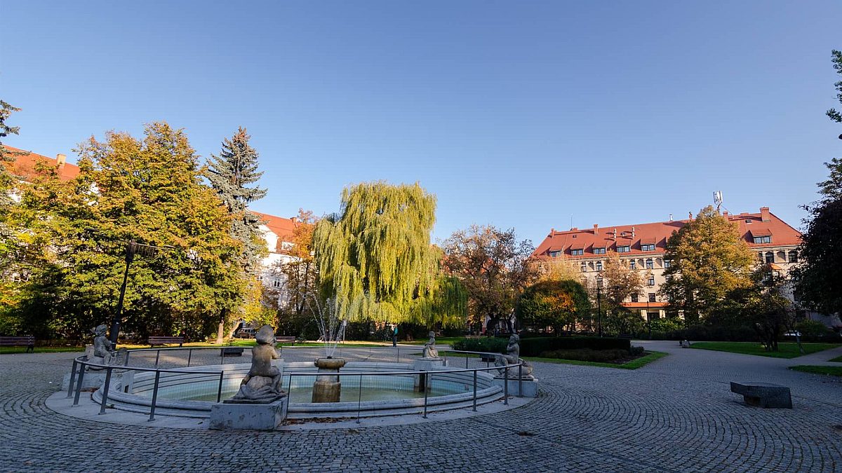 Zdjęcie 23 | Plac Akademicki w Bytomiu, najpiękniejszy na Śląsku ...