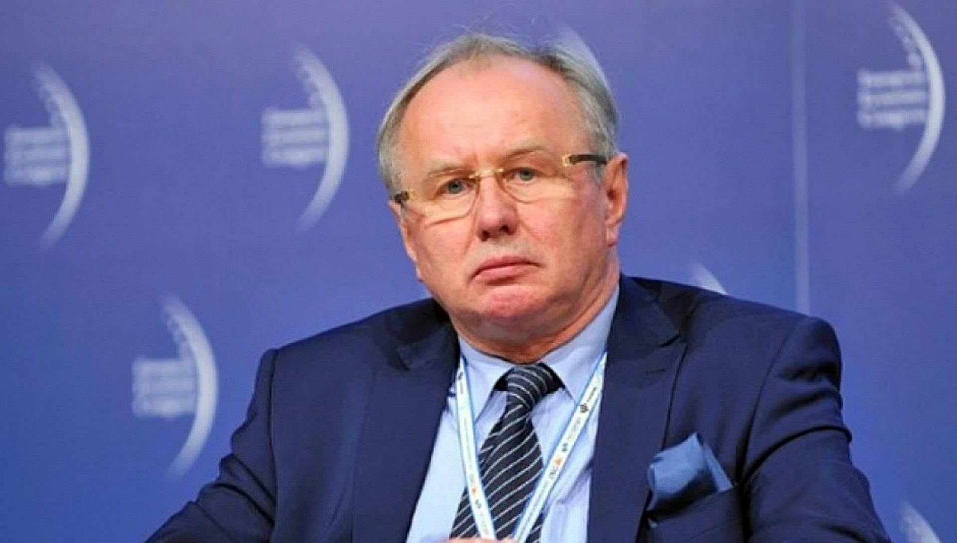 Węgiel z Polski zalega na zwałach. Jerzy Markowski: "Niestety nie ...