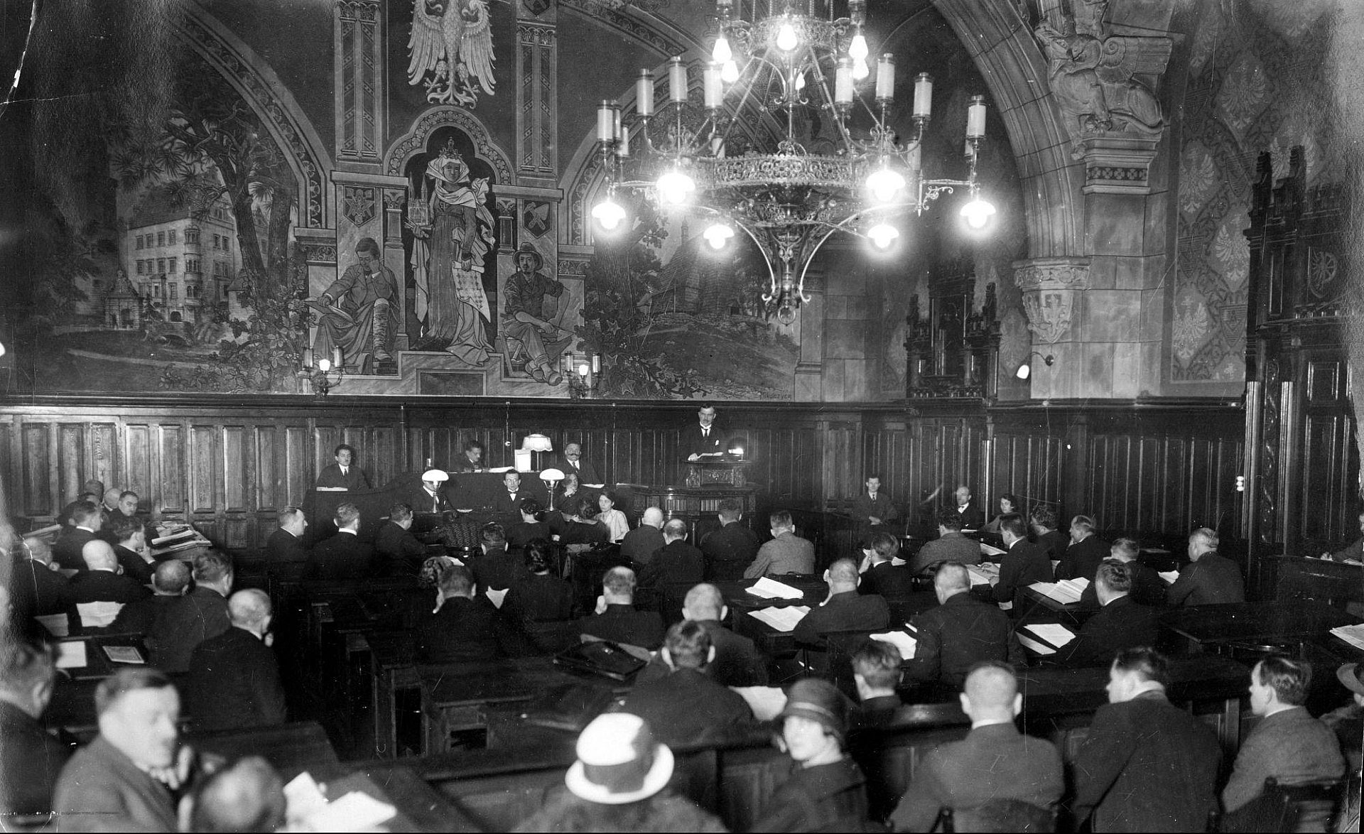Pierwsze posiedzenie Sejmu Śląskiego. 100 lat temu posłowie obradowali ...