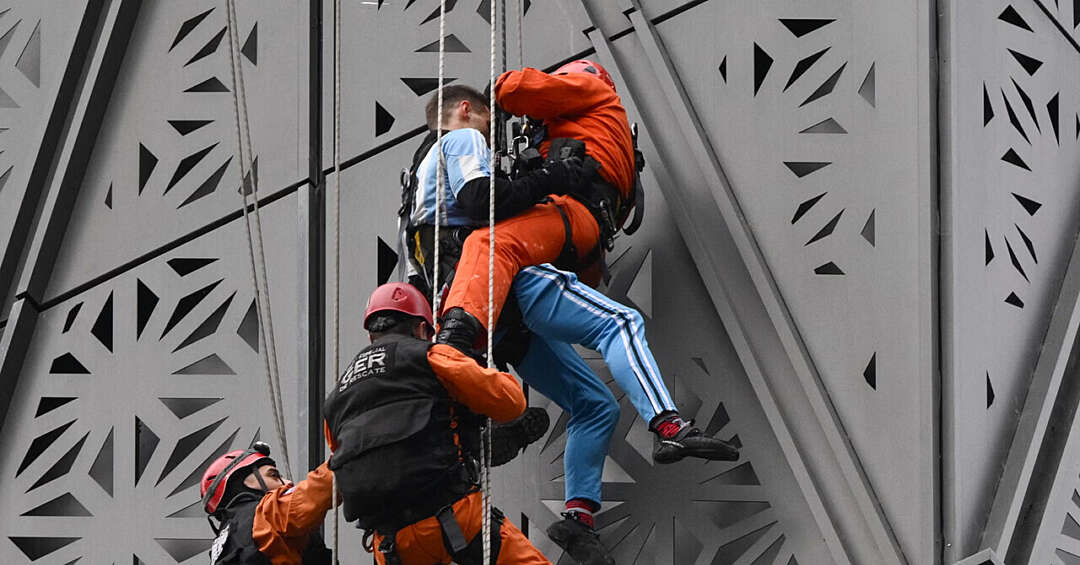 Marcin Banot aresztowany w Buenos Aires. Spider-Man ze Śląska wspinał ...