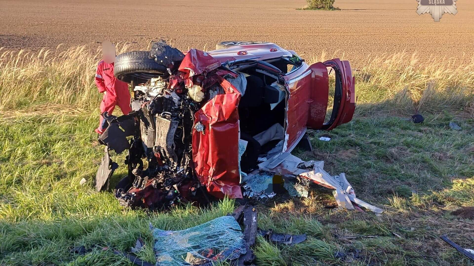 Tragiczny wypadek na drodze Kłobuck-Częstochowa. Nie żyją dwie kobiety, jedna ranna - Informacje ...